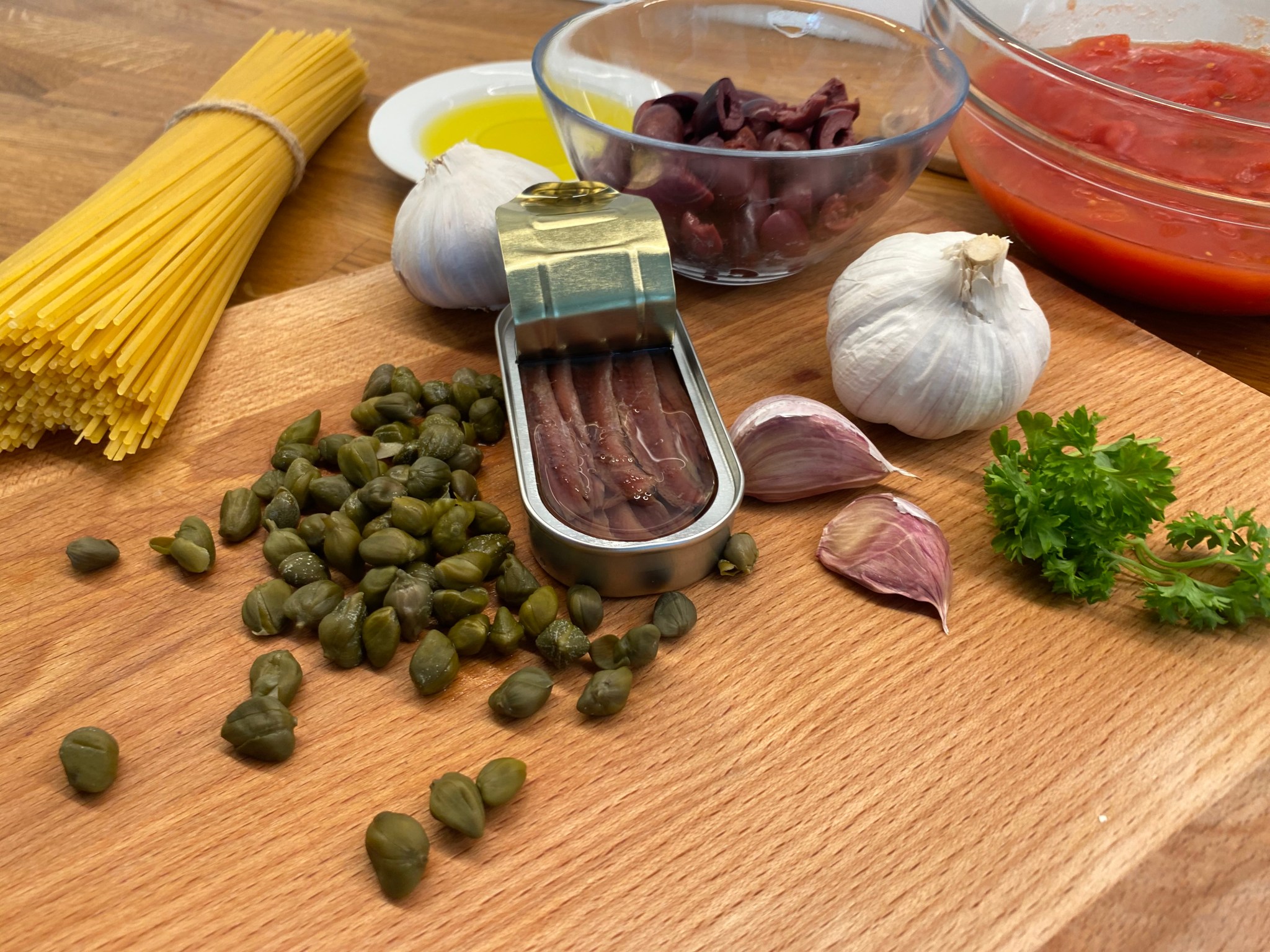 Spaghetti alla Puttanesca – Gabi's Italian Food Blog